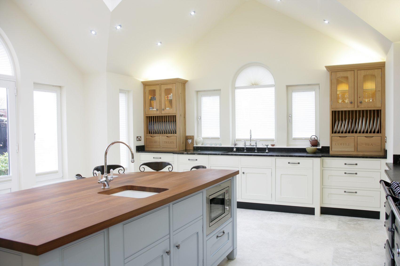 Traditional Kitchens - Bespoke & Luxury Kitchens in Perth, Edinburgh ...